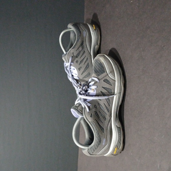 Abeo | Shoes | Abeo Aero Vibram Azaleh Womens Athletic Shoes 85 ...